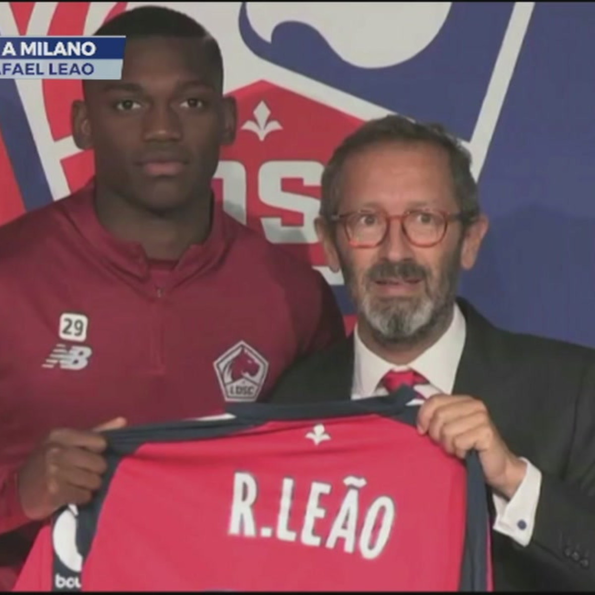 Milan, Leao è già arrivato | Video - Sportmediaset