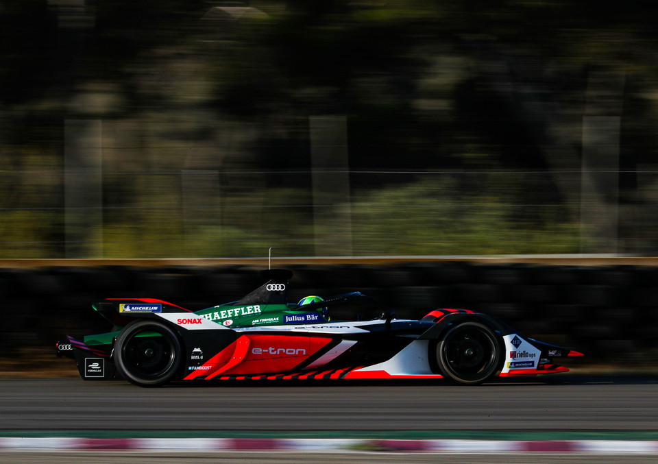 Audi, presentata la FE06 e-tron per Abt e Di Grassi | Foto - Sportmediaset