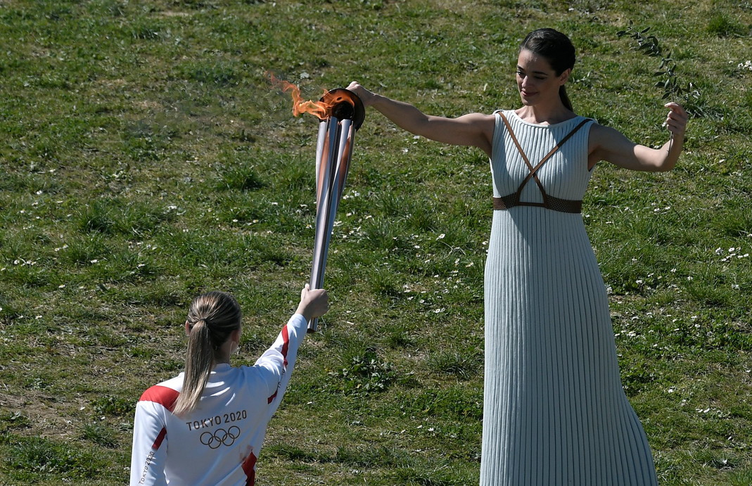 Tokyo 2020: accesa la fiaccola olimpica | Foto - Sportmediaset