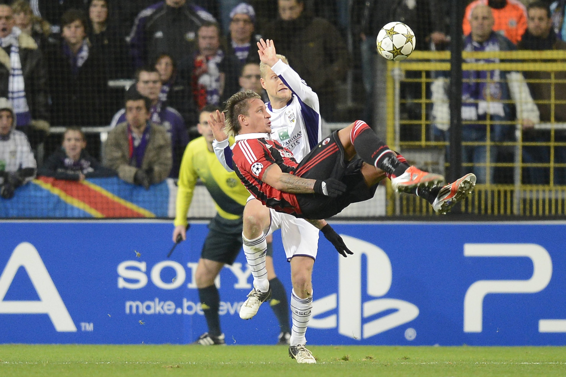 Rovesciata, colpo da campioni | Foto - Sportmediaset