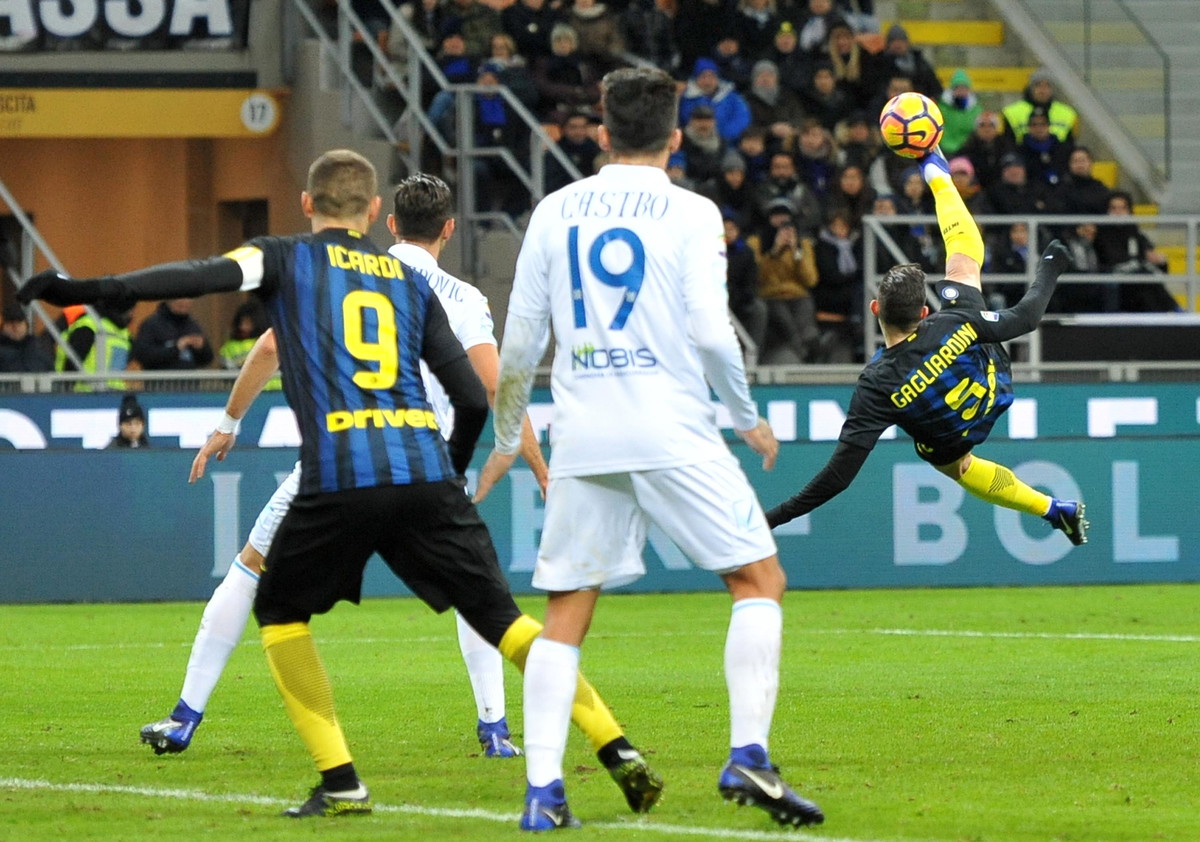 Rovesciata, colpo da campioni | Foto - Sportmediaset