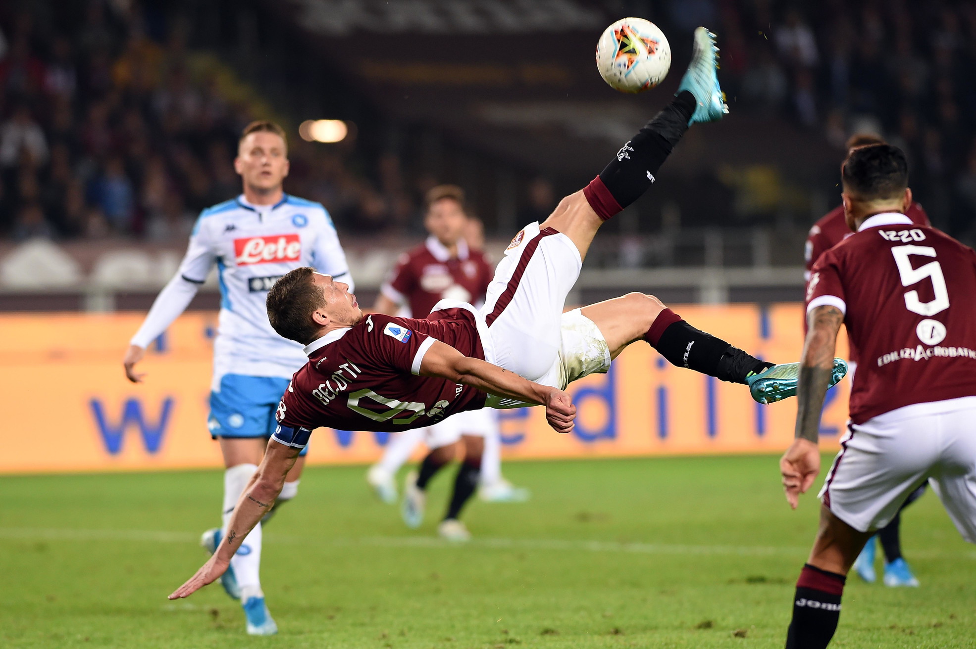 Rovesciata, colpo da campioni | Foto - Sportmediaset