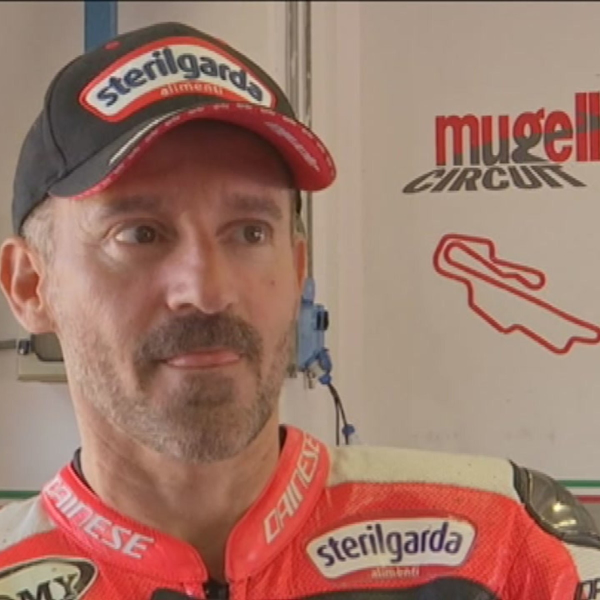 Biaggi compie 49 anni: "Old but fast" | Video - Sportmediaset
