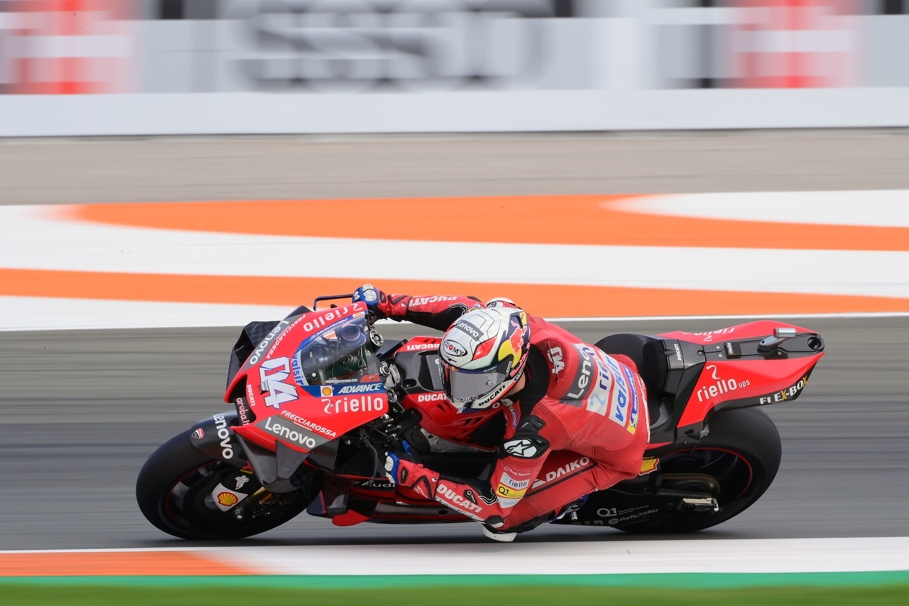 MotoGP Valencia: Miller in grande spolvero, Rossi sempre più giù | News ...