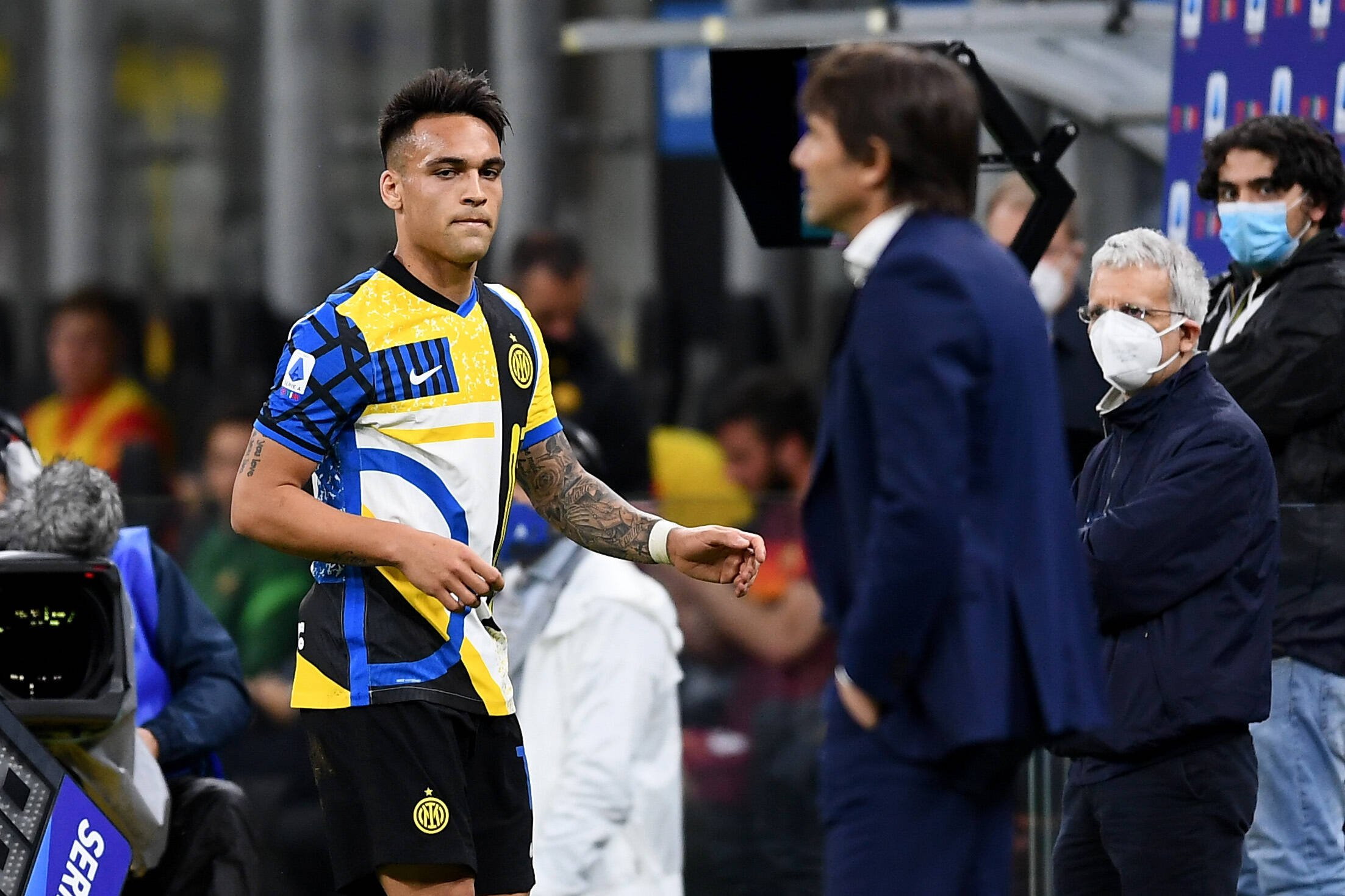 Inter-Roma, lite Conte-Lautaro: “Porta rispetto e non fare il fenomeno ...