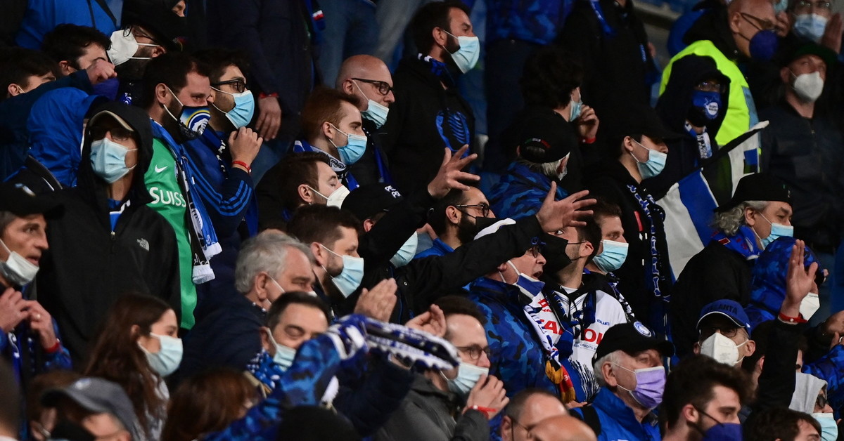 Atalanta, striscione a Zingonia: "Il cuore soffre, orgogliosi di voi ...