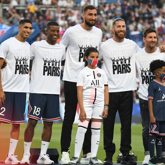 Il Psg presenta i suoi colpi al Parco de Principi | Foto - Sportmediaset