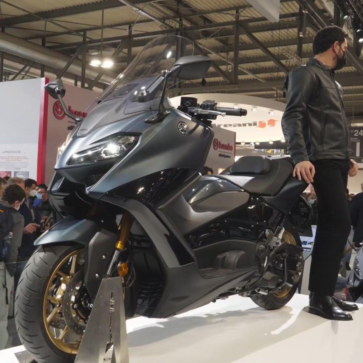 Yamaha T-MAX | Video - Sportmediaset