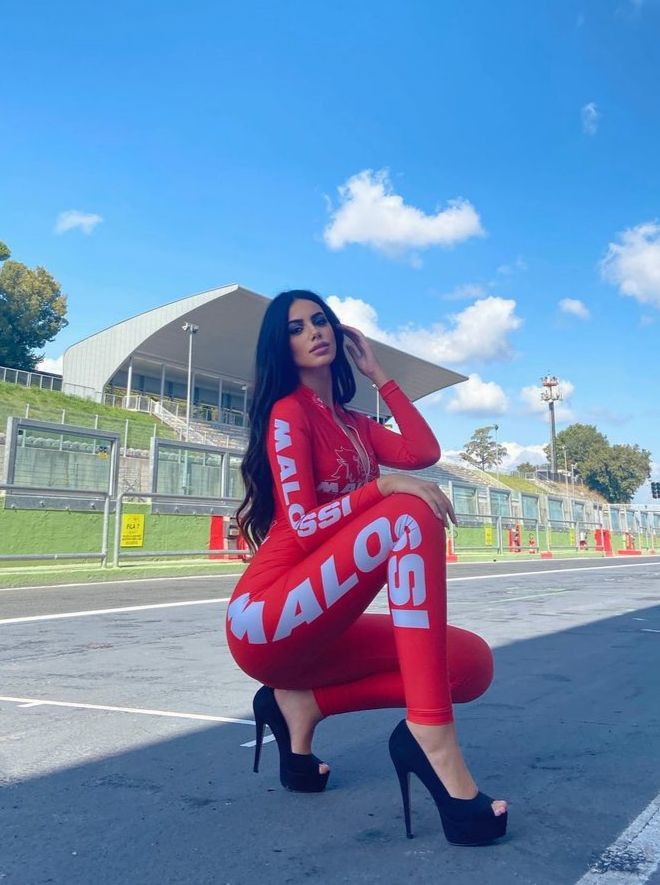 Giorgia Pianta sale in sella, che amore per la MotoGP | Foto ...