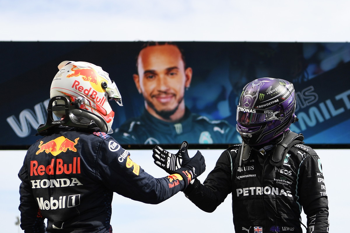 Max vs Lewis: il duello mondiale tra Verstappen e Hamilton gara per gara