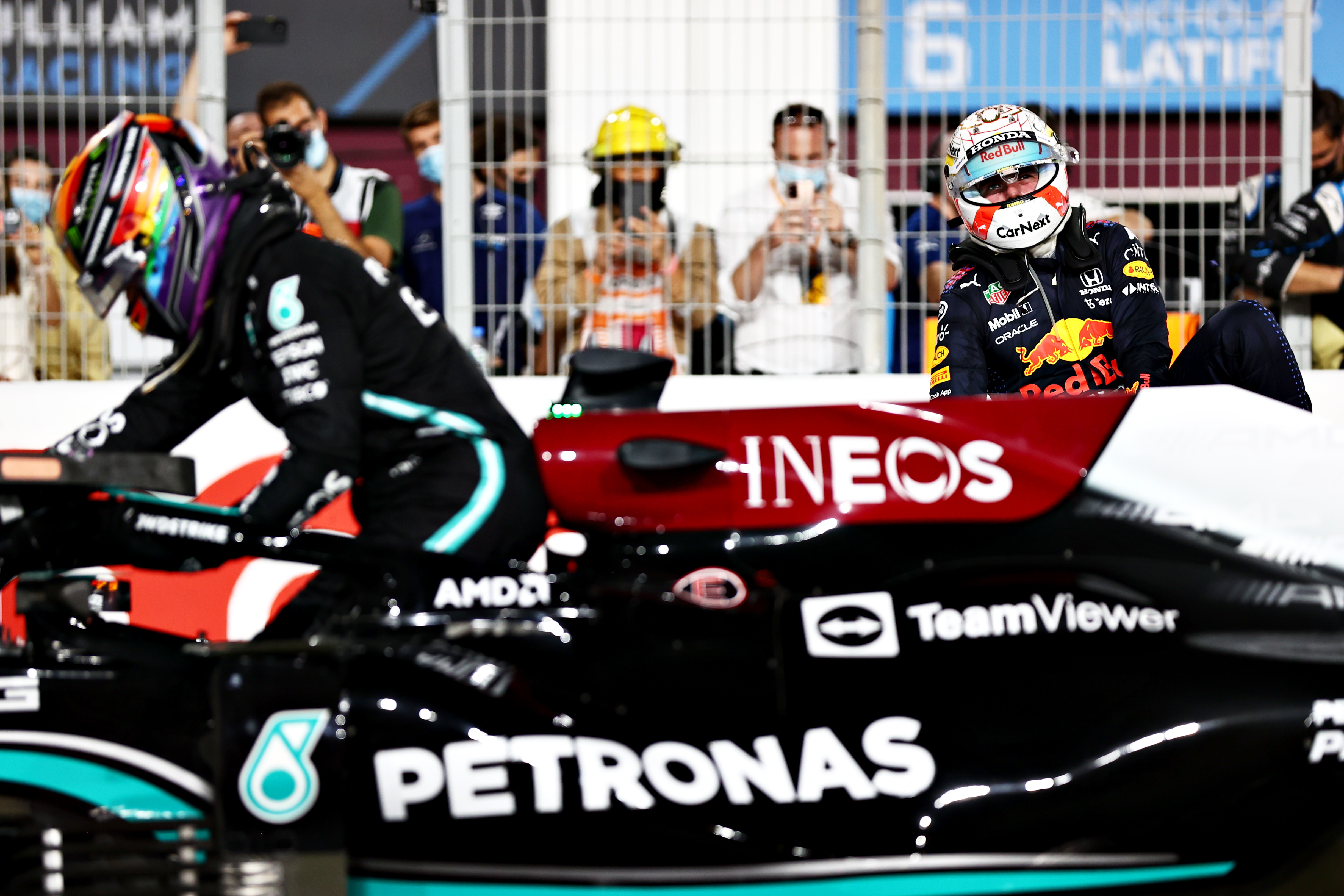 Max vs Lewis: il duello mondiale tra Verstappen e Hamilton gara per gara