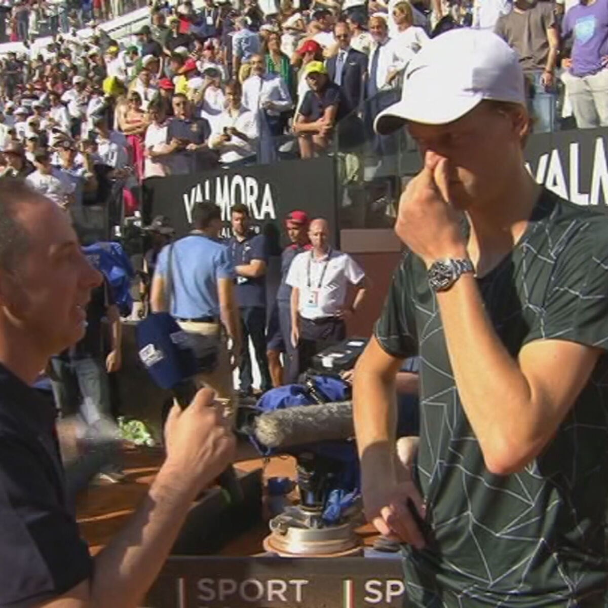 Sinner: "Felice, vediamo come va domani"