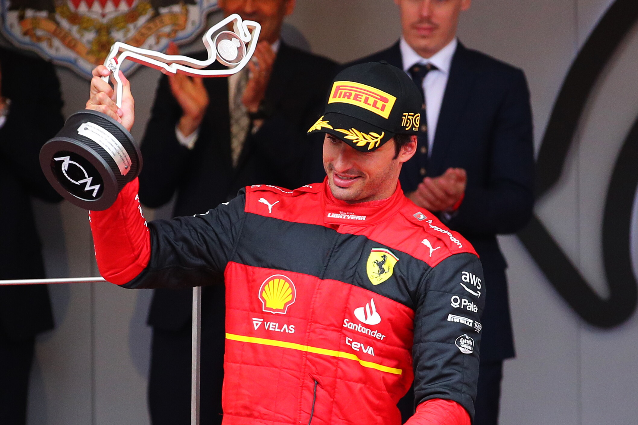 F1 Leclerc Amo Questo Team Ma Ci Che Successo Oggi Non Va Bene 