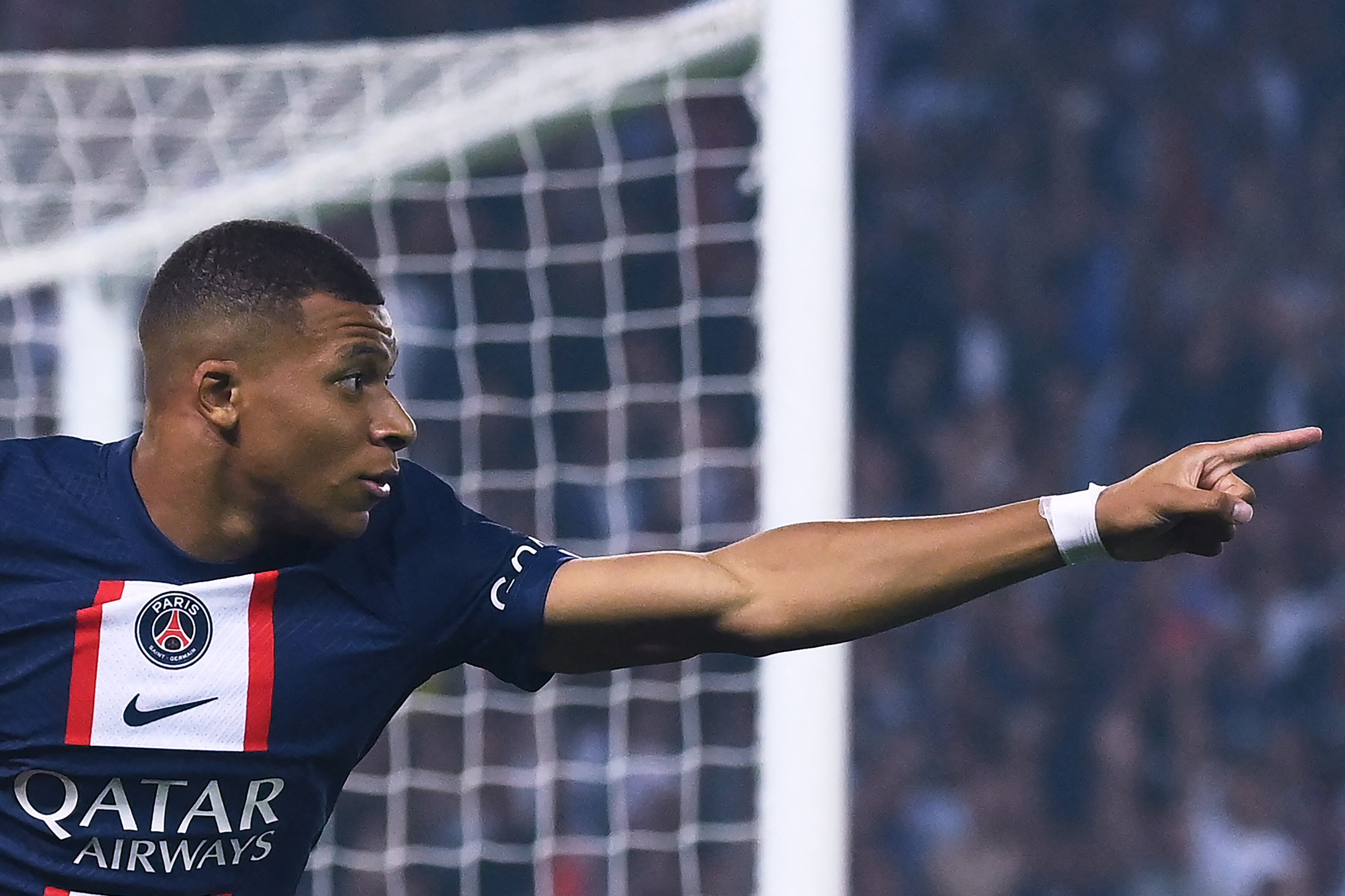 Champions, Psg-Juve 2-1: doppietta show di Mbappé