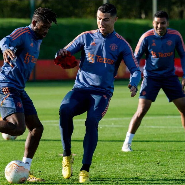Man United, CR7 torna ad allenarsi con la prima squadra