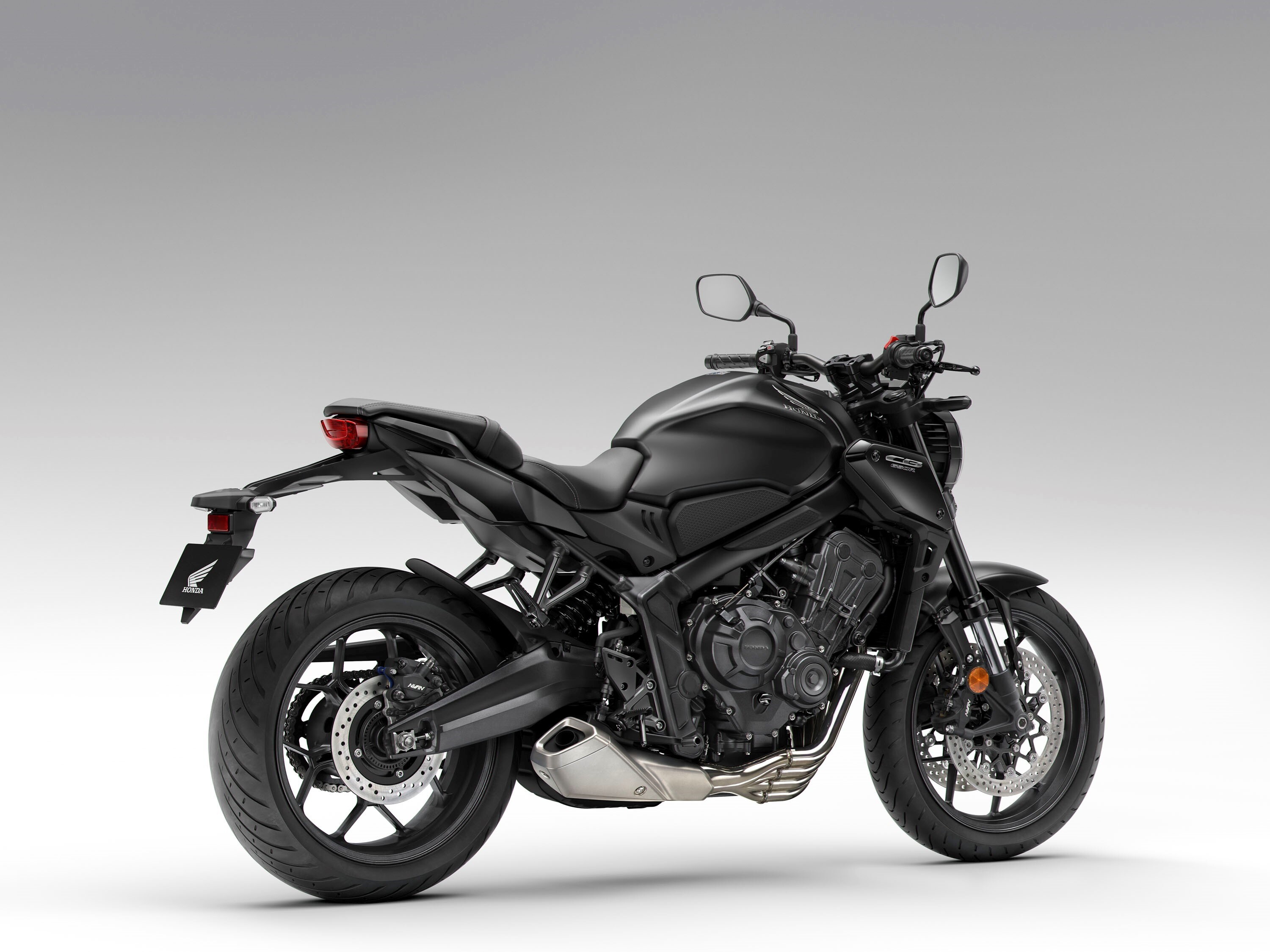 CB650R e CBR650R, look accattivante e prestazioni super