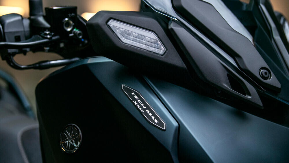 XMax, nuovo stile dinamico e connettività per gli scooter sportivi ...