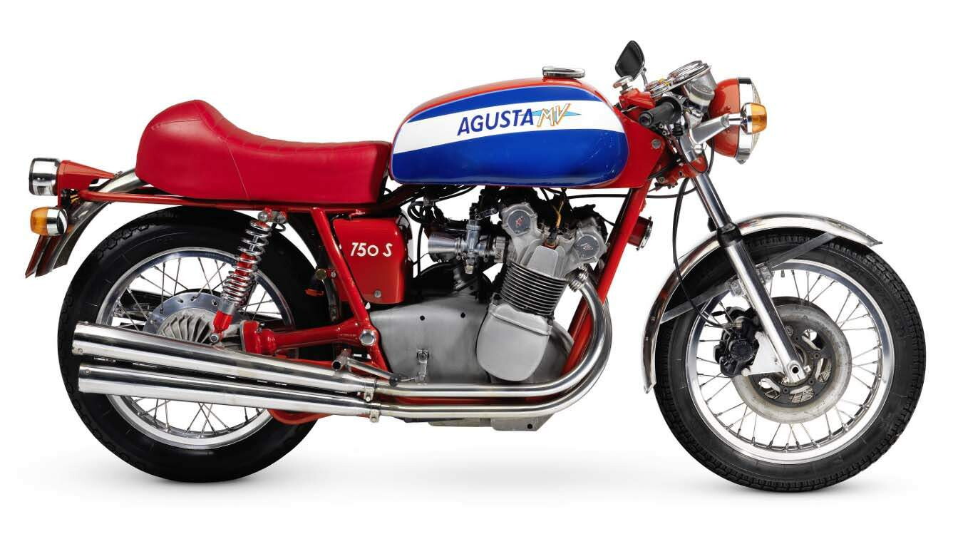 921 S, il passato che si veste d'avanguardia