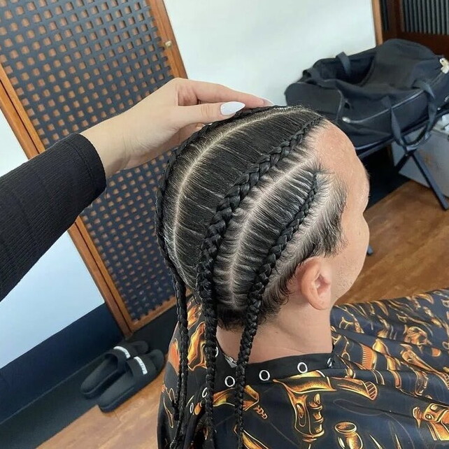 Milan, nuovo look per Ibra: le treccine per il ritorno in campo