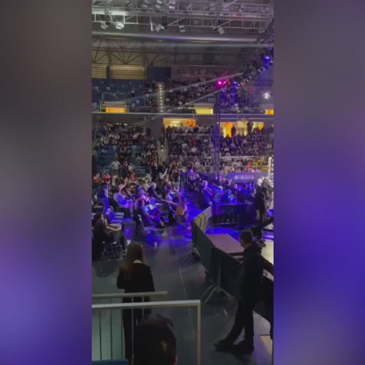 Rissa tra rapper durante la Milano Boxing Night