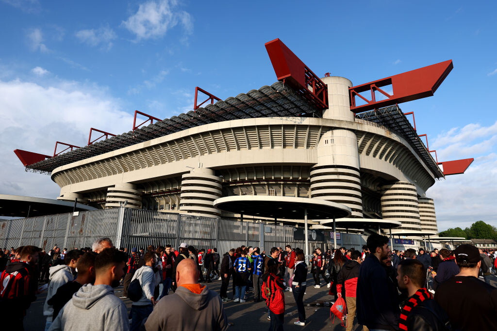 Il tifo di San Siro per Milan-Inter