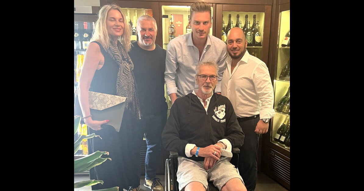 Tacconi torna in pubblico: prima uscita a cena con la famiglia