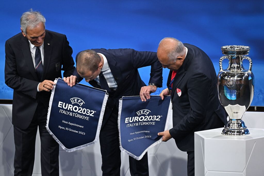 Euro 2032 a Italia e Turchia: la cerimonia Uefa a Nyon