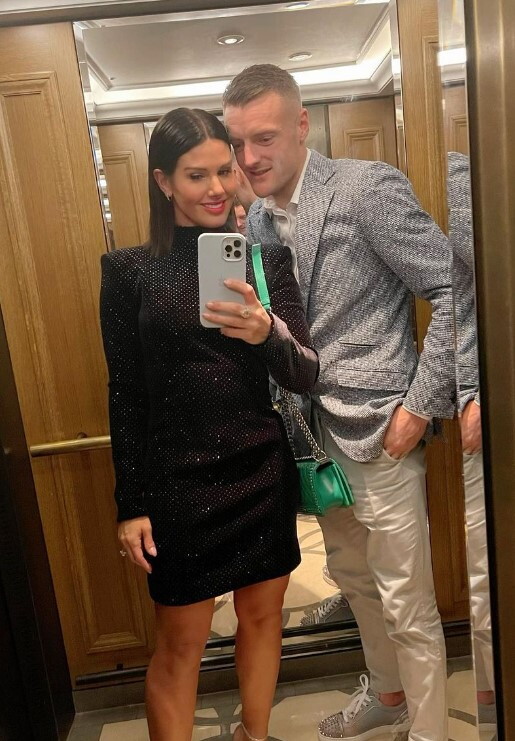 Lady Vardy sorprende i fan con un nudo integrale sui social