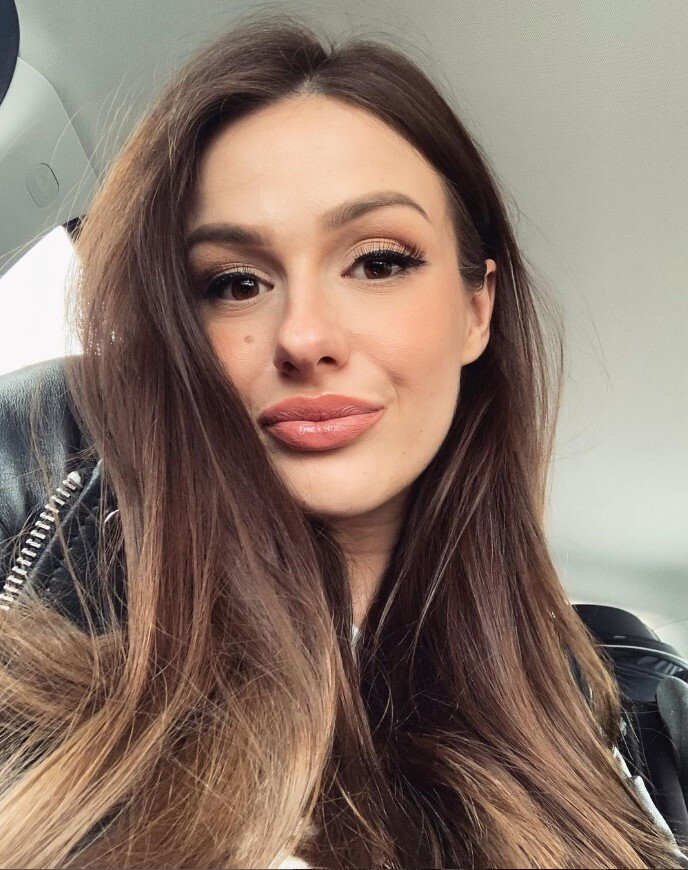 Zubcic vola a canestro con la sua Matea