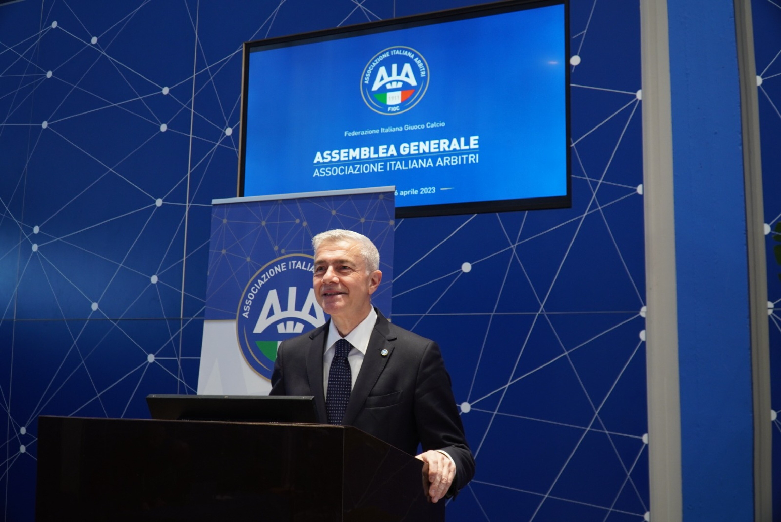 Arbitri, il presidente Aia Pacifici: "Errori Fabbri e Nasca? Nessuno da ...