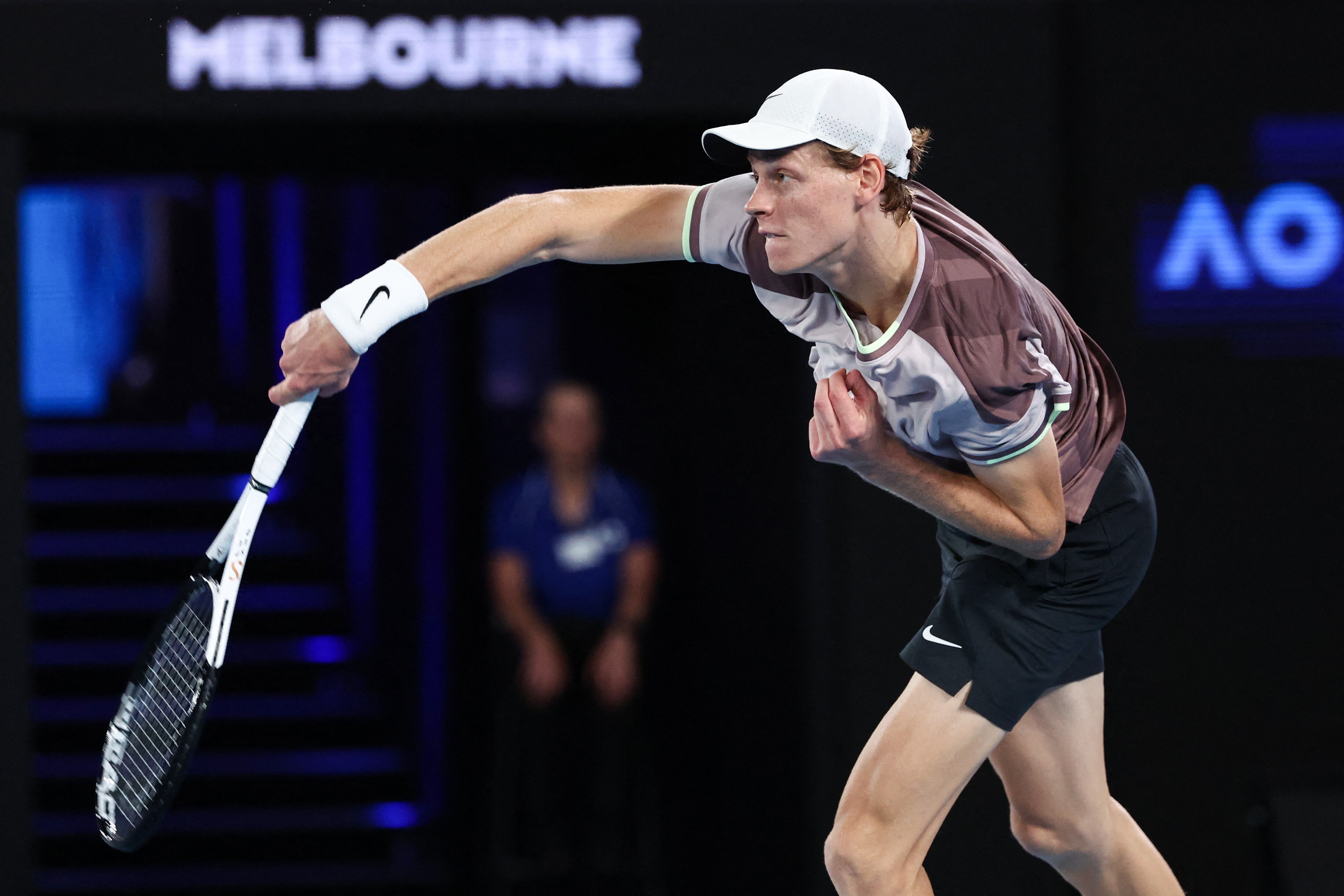 Australian Open Jannik Sinner batte Andrej Rublev e raggiunge Novak Djokovic