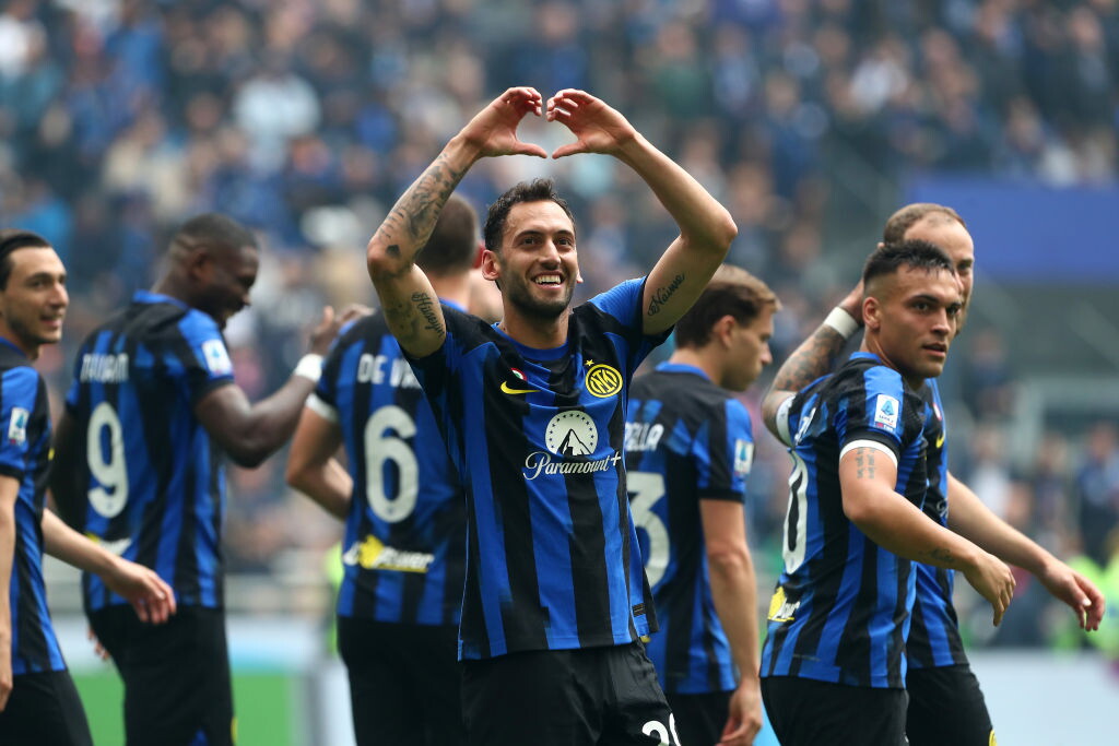 Inter, siparietto Calhanoglu-Lautaro sul calcio di rigore