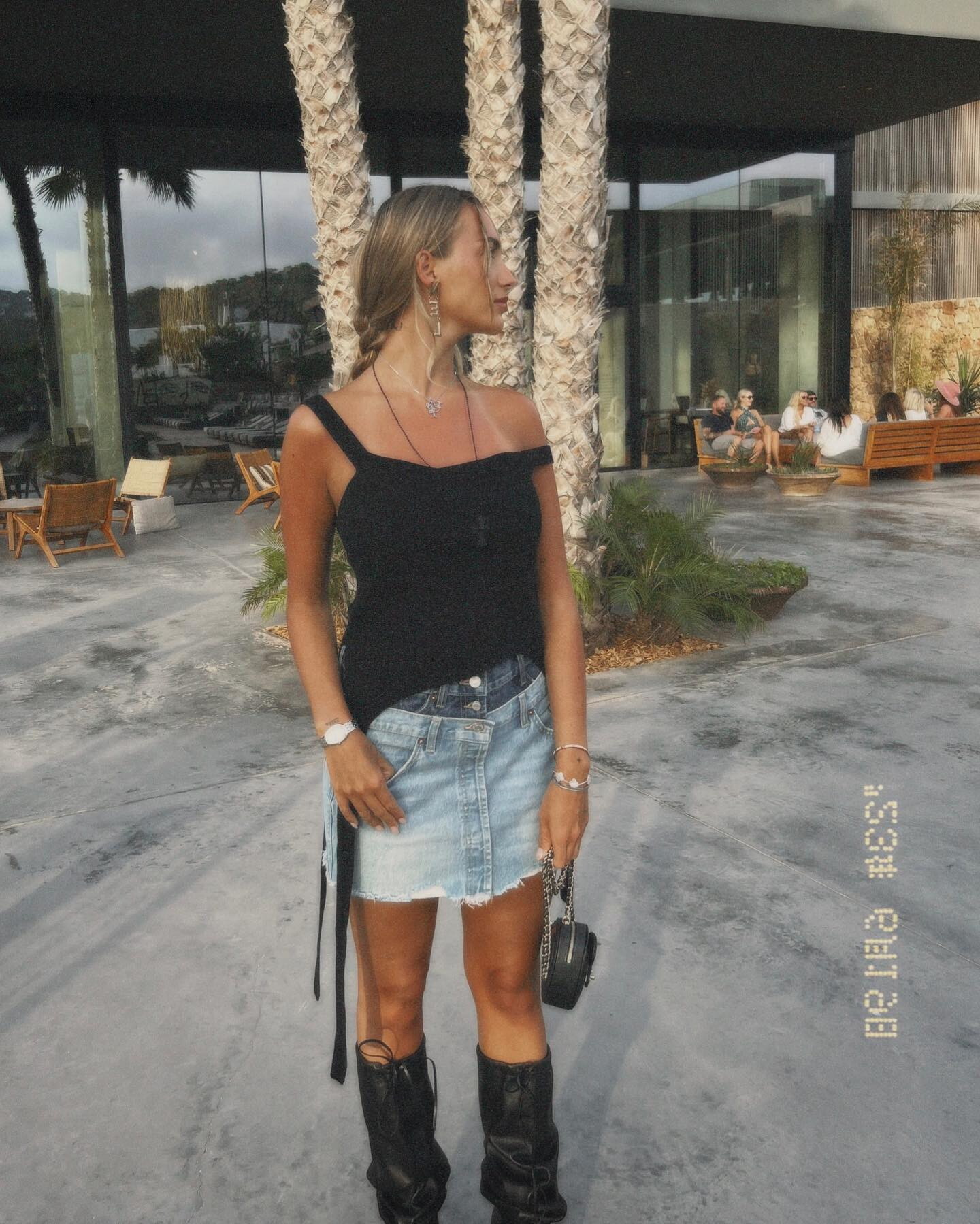 June Peeters in bikini a Marbella