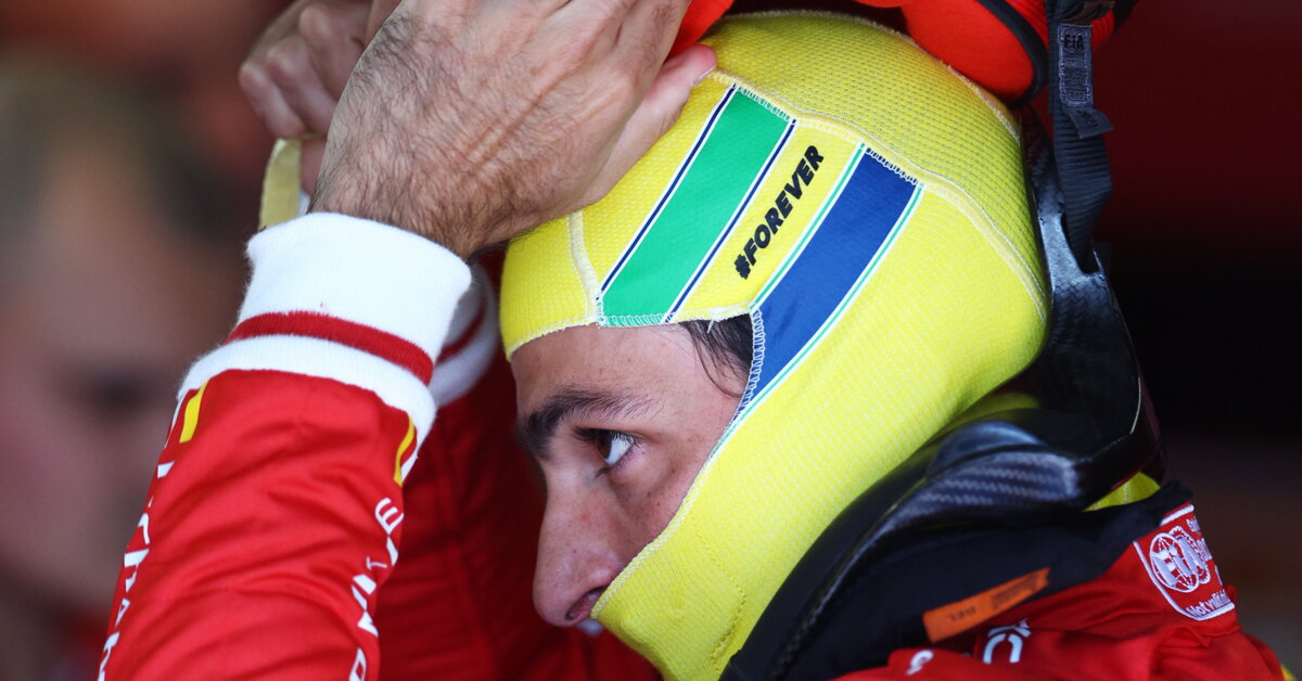 F1, i piloti in pista a Imola con la balaclava dedicata ad Ayrton Senna