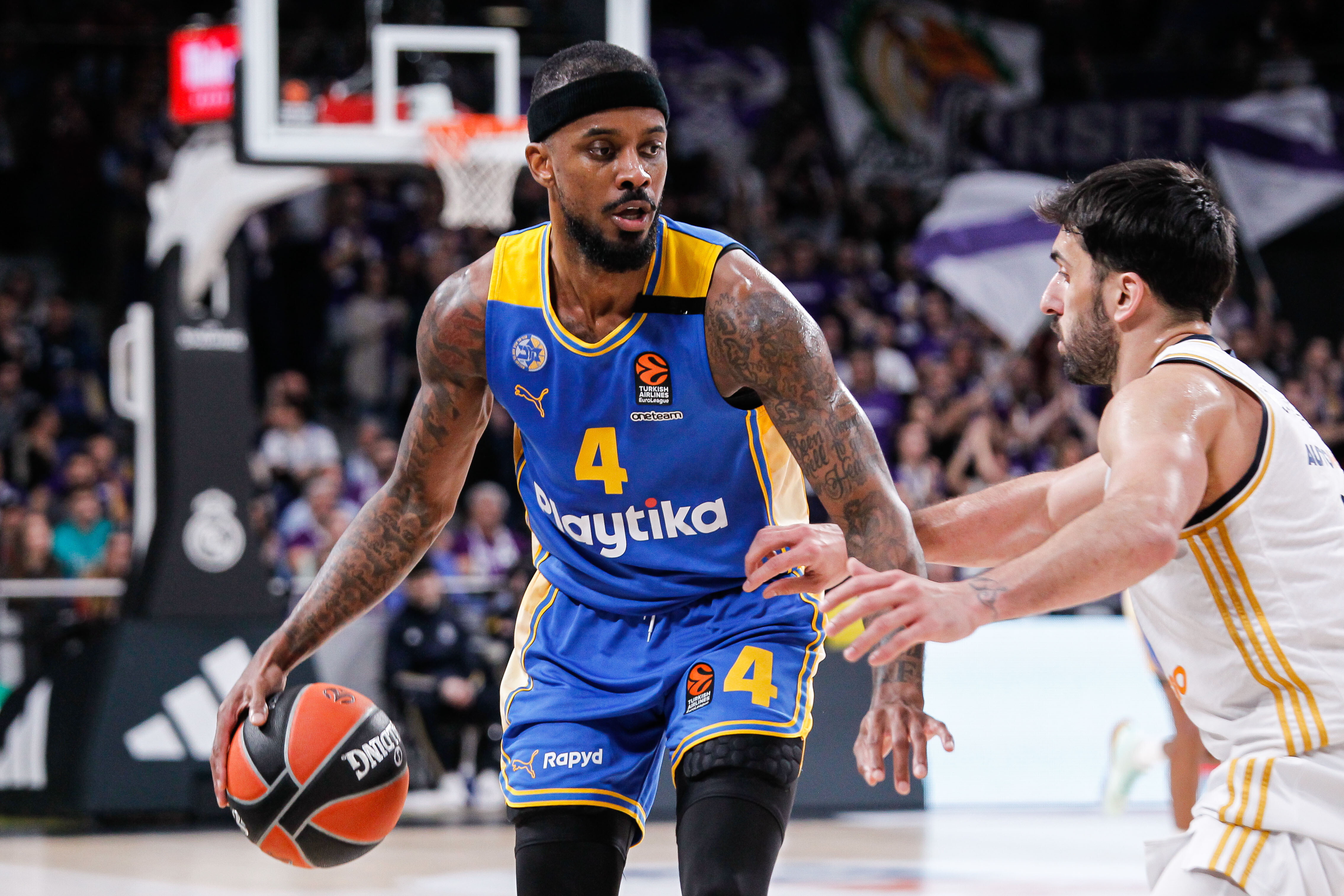 Tavares-Real: rinnovo d'oro. Calathes al Monaco. E James?