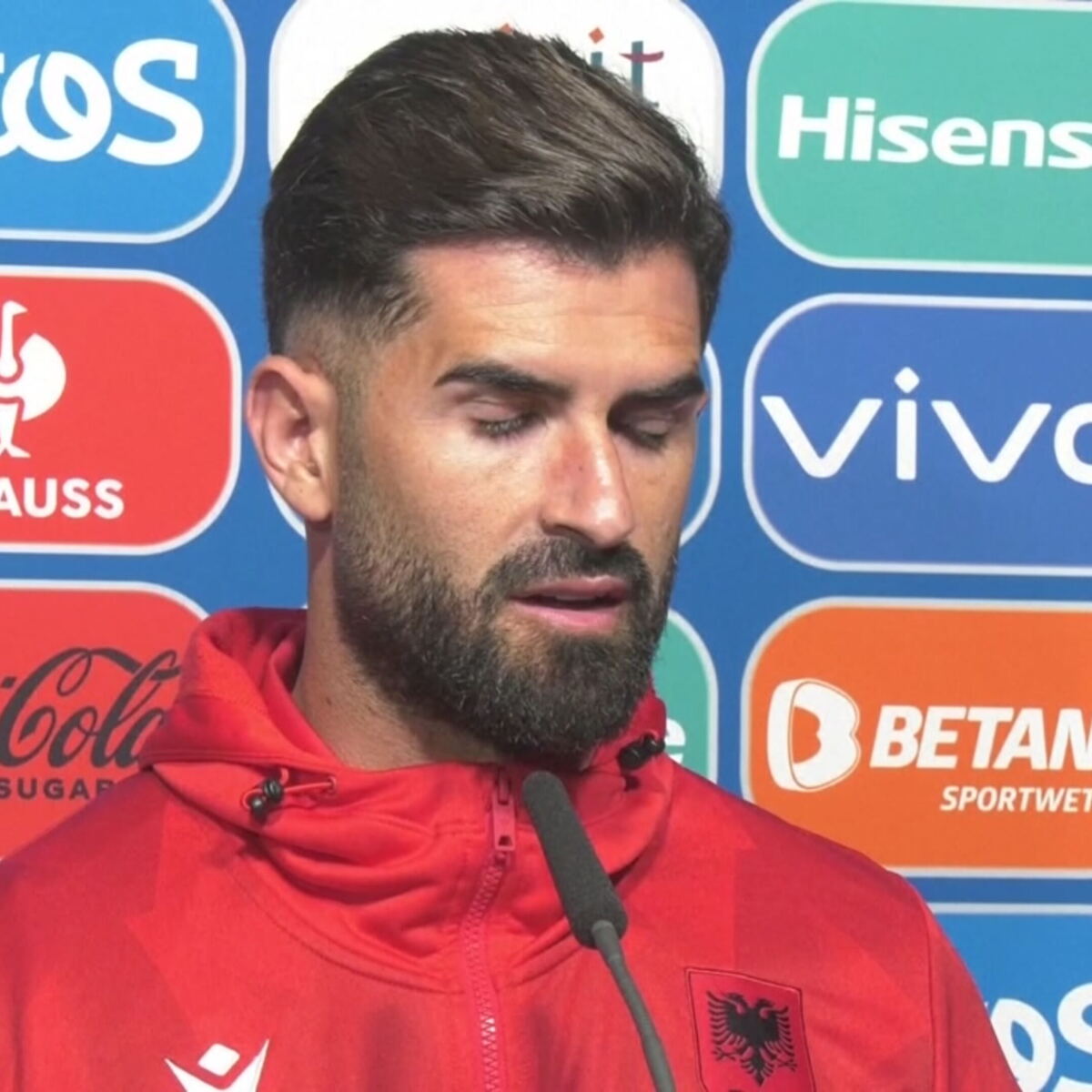 Hysaj: "Forse abbiamo svegliato l'Italia dal sonno"
