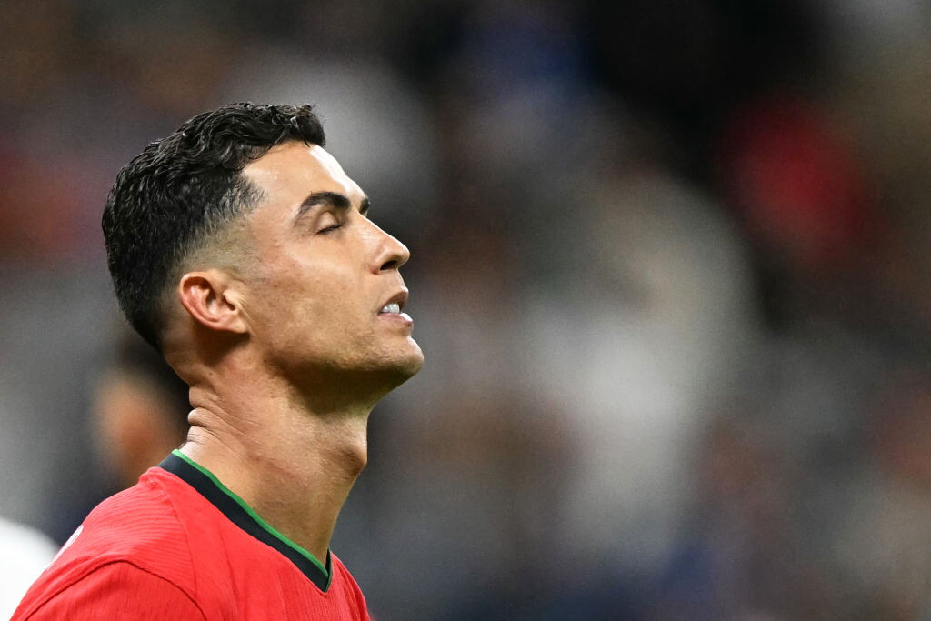 Portogallo: il pianto disperato di Ronaldo dopo il rigore sbagliato con ...